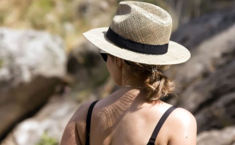 How to Make a Straw Hat – TricksMommy.com